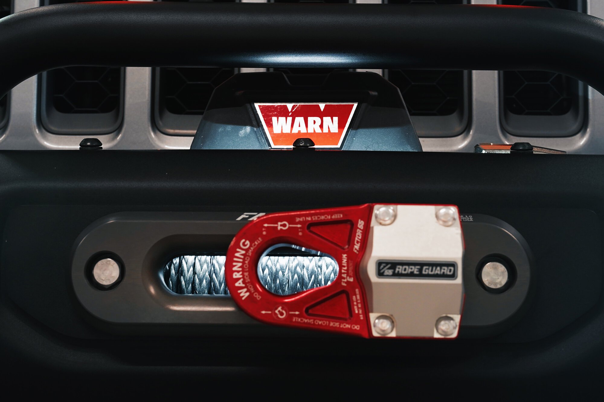 Quadratec RES-Q Premium Winch Fairlead LED Light Bracket | Quadratec